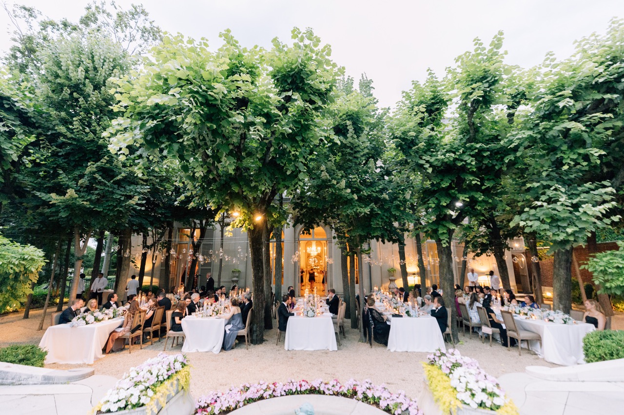 An Al Fresco Summer Wedding in the Gardens, Groves and Halls of ...